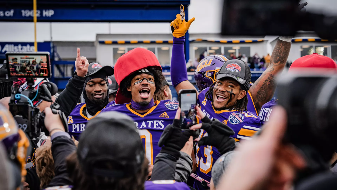 Pirates celebrate as back-to-back Go Bowling Military Bowl champs ...